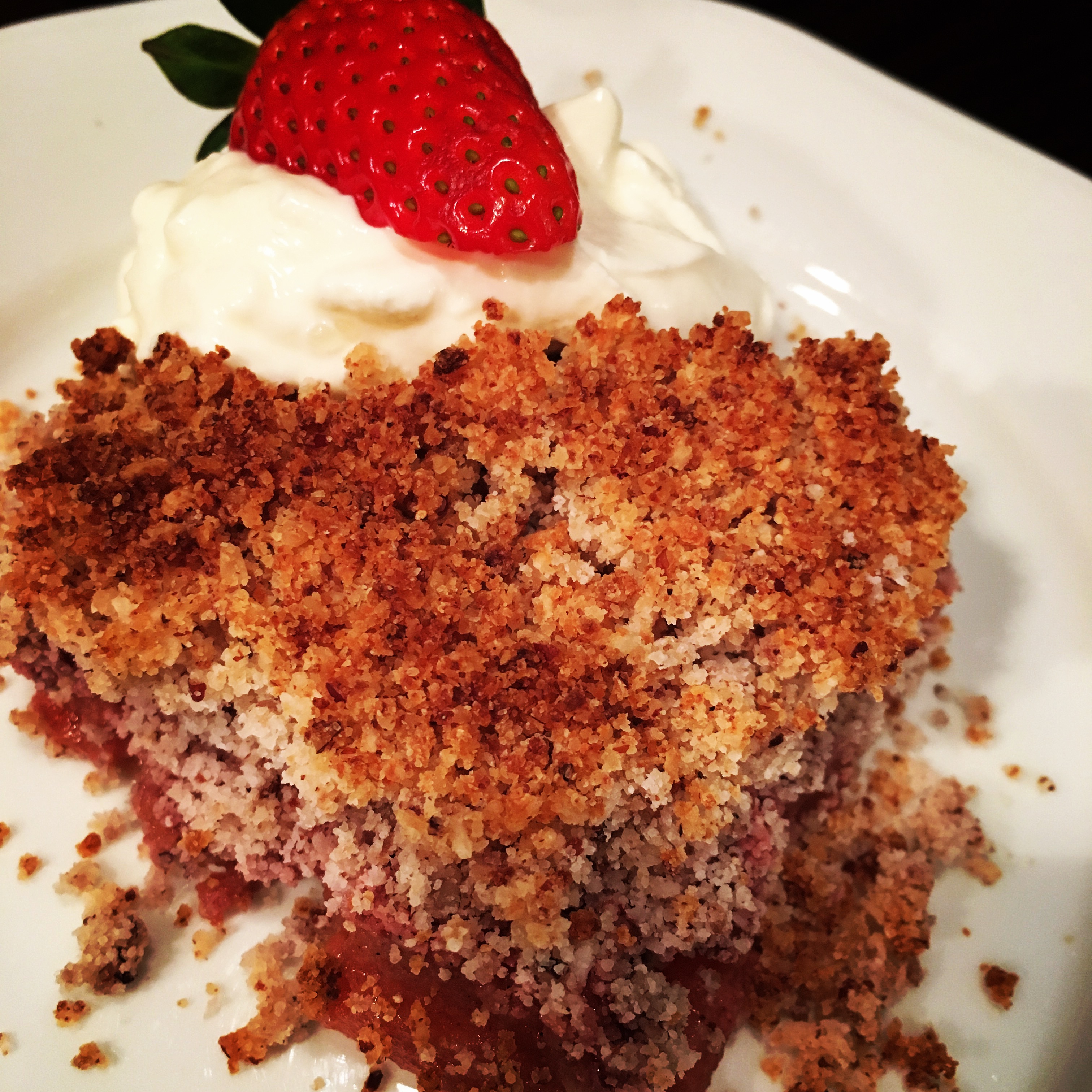 Jahodovo - jablečný crumble - Our Lovely Cooking